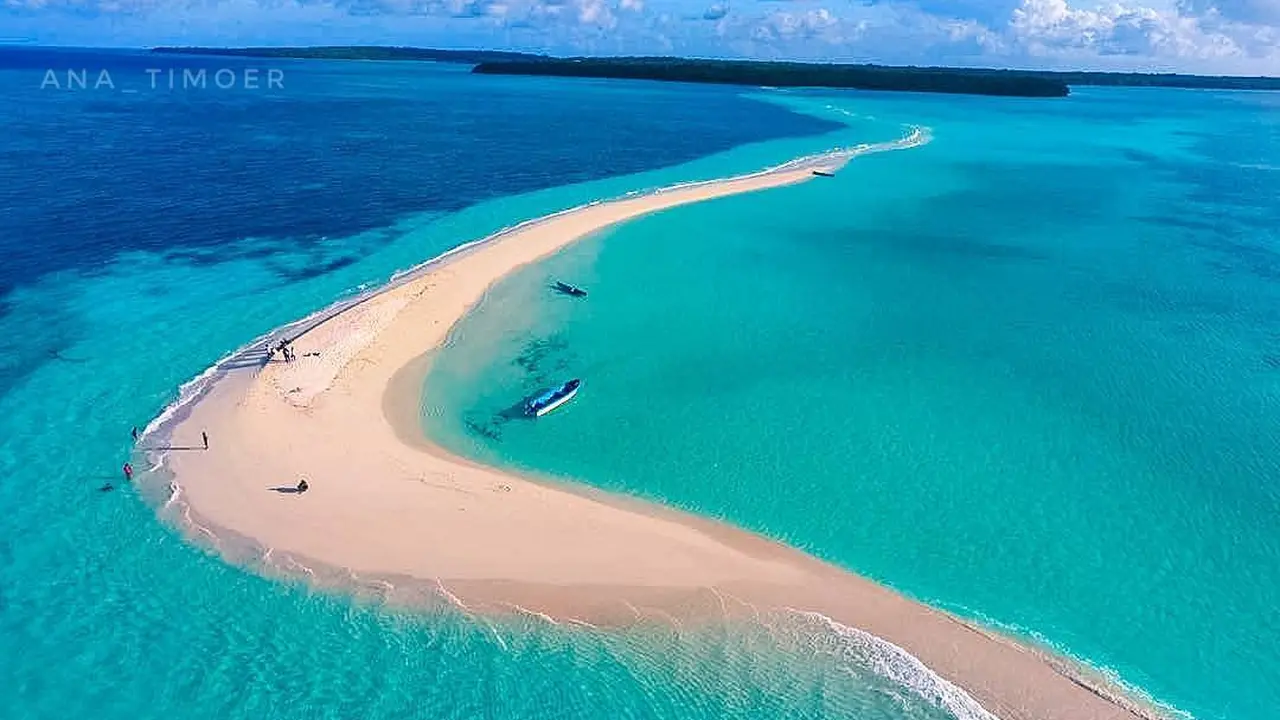 Menelusuri Keindahan Pulau Gebe, Pulau Cantik di Maluku Utara ...
