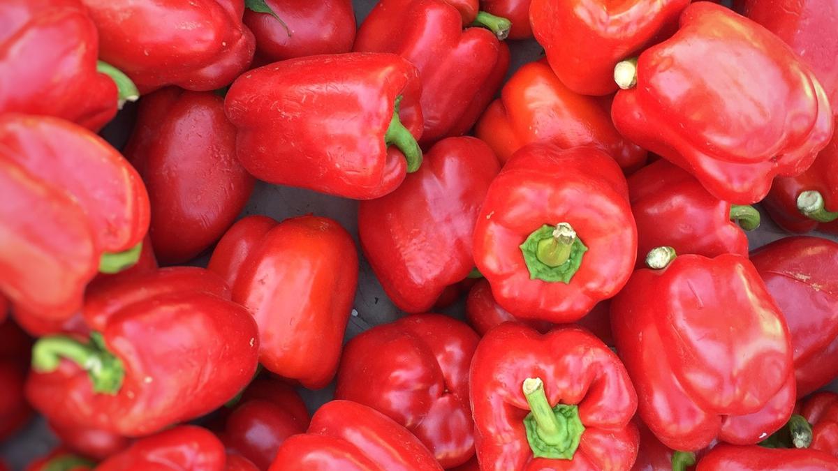 10 Sayuran Berwarna Merah Kaya Antioksidan, Kenali Manfaatnya - Hot ...