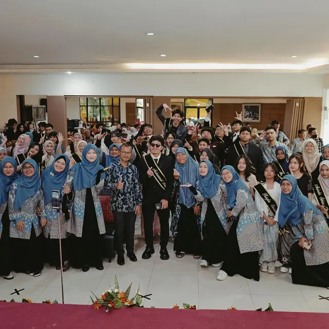 8 Potret Atta Lulus SMA di Usia 29 Tahun, Tak Gengsi Sudah Punya Dua ...