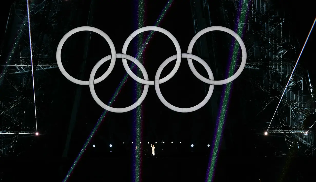 Penampilan Comeback Celine Dion di Pembukaan Olimpiade Paris - Foto ...
