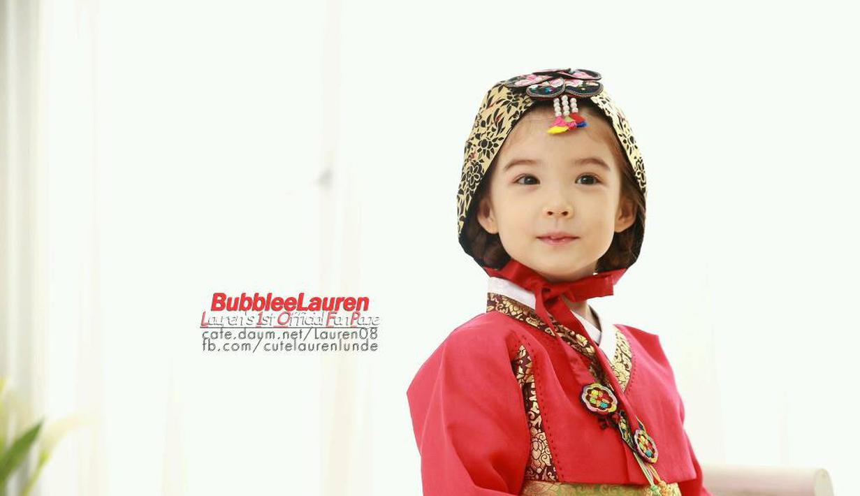 Pesona Lauren Lunde, Model Super Cute Dari Korea - Photo Fimela.com