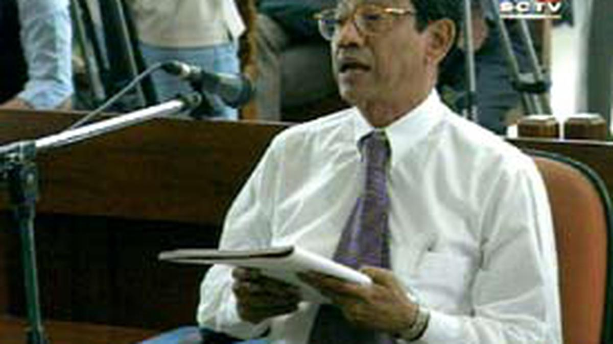 Moerdiono: Ruilslag Goro-Bulog Disetujui Soeharto - News Liputan6.com