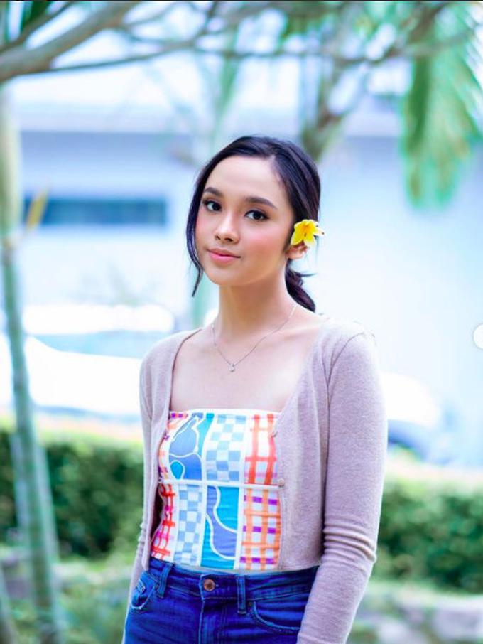 Makin Lengket, Intip Potret Liburan Lyodra dan Riza Syah ...