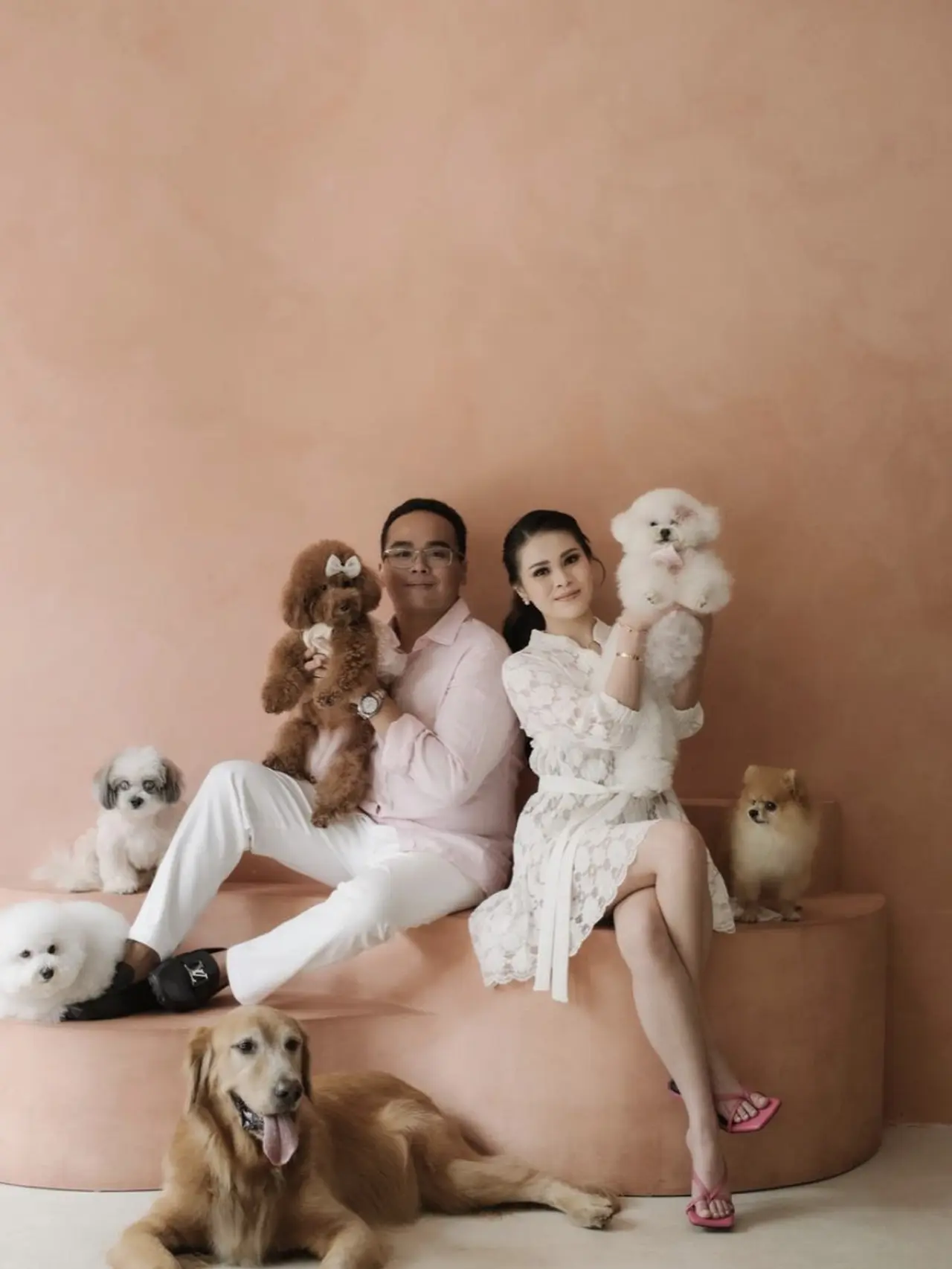 6 Inspirasi Foto Prewed ala Chen Giovani, Bersama Hewan Peliharaan ...
