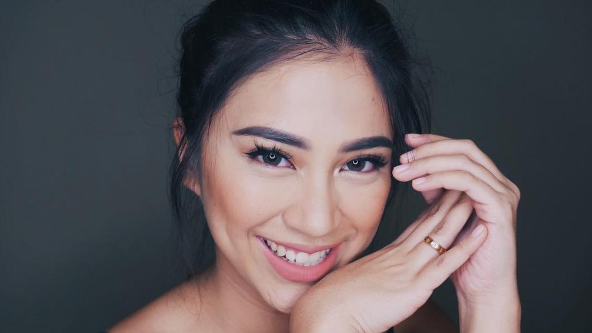 Filter Foto Favorit Selfie Cantik Tyna Kanna Mirdad - Fashion & Beauty ...