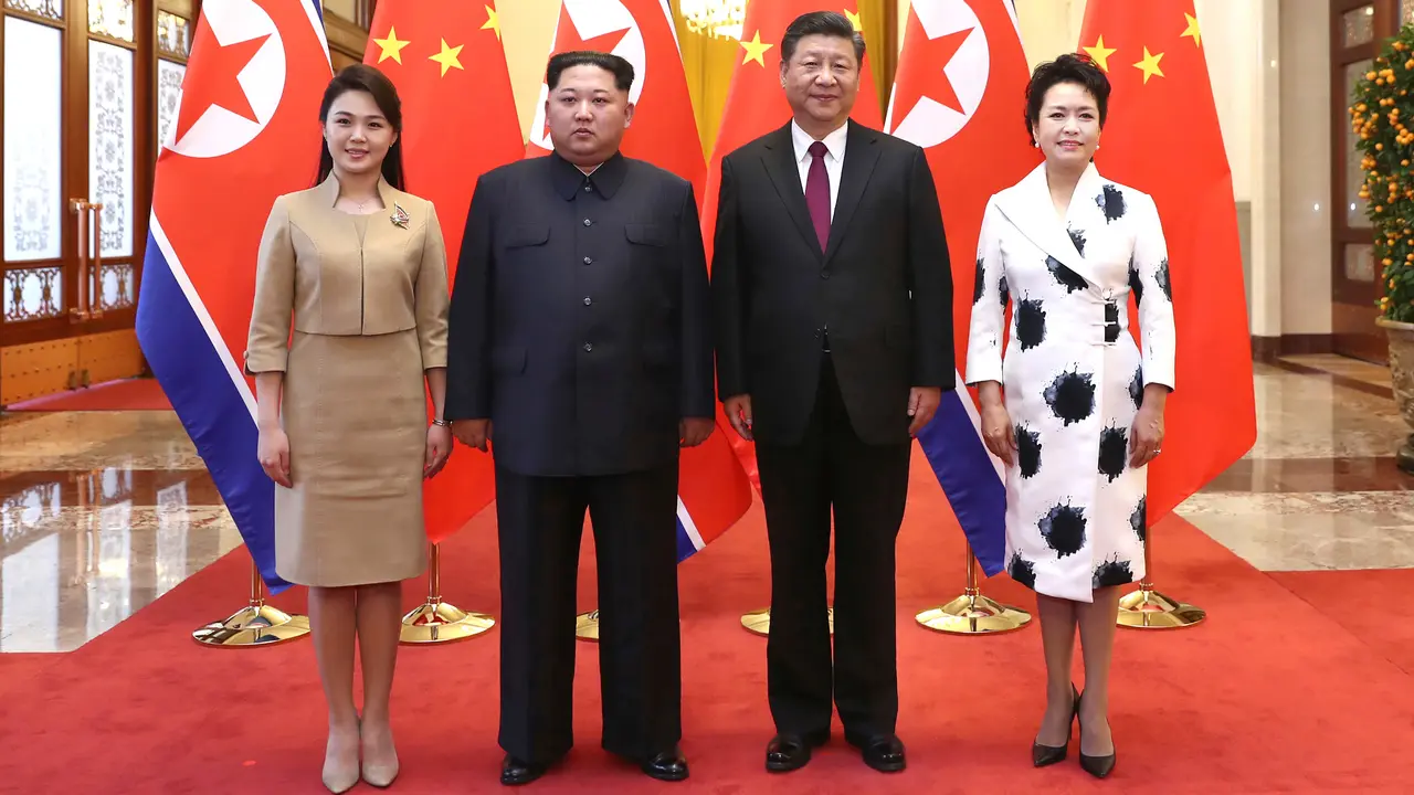 Xi Jinping Tiba di Korut, Disambut Langsung Kim Jong Un