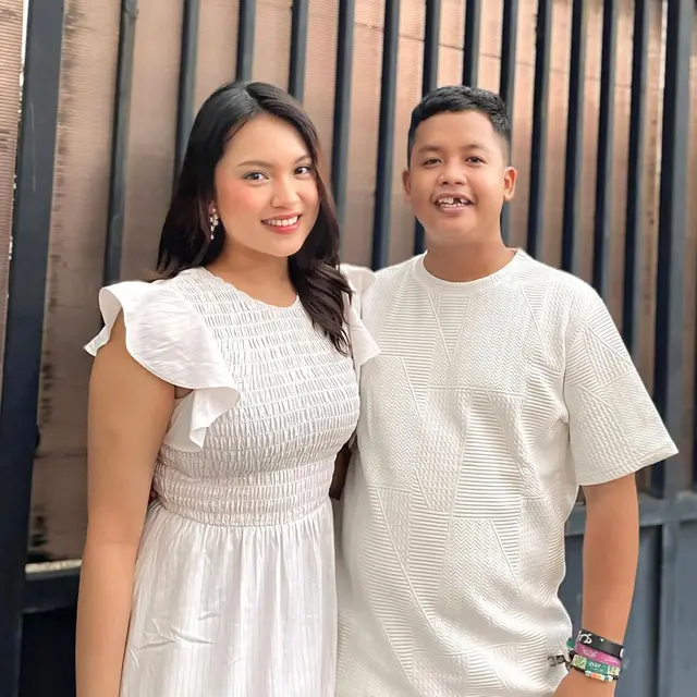 Potret Mesra Dustin Tiffani dan Ditha Rizky Amalia, yang Kini Resmi ...