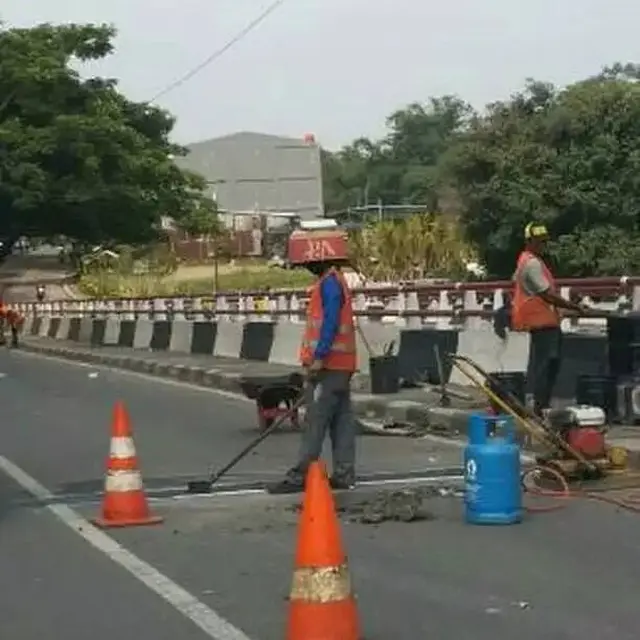 8 Potret Nyeleneh Orang Kerja Takut Terik Matahari Ini Kocak - Hot ...