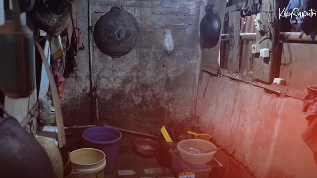 'Emak-emak' Komika Viral, Intip 8 Potret Rumah Sederhana Mpok Citra ...