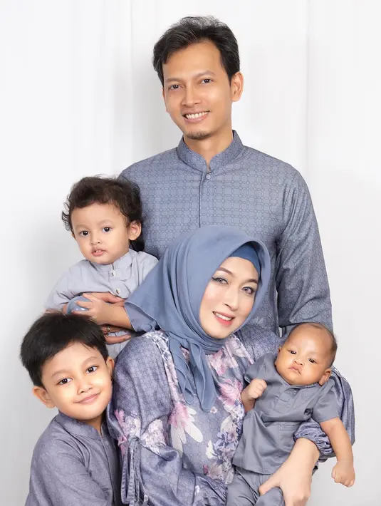 FOTO: Momen Keseruan Fedi Nuril dengan Anak-Anaknya - Foto Liputan6.com