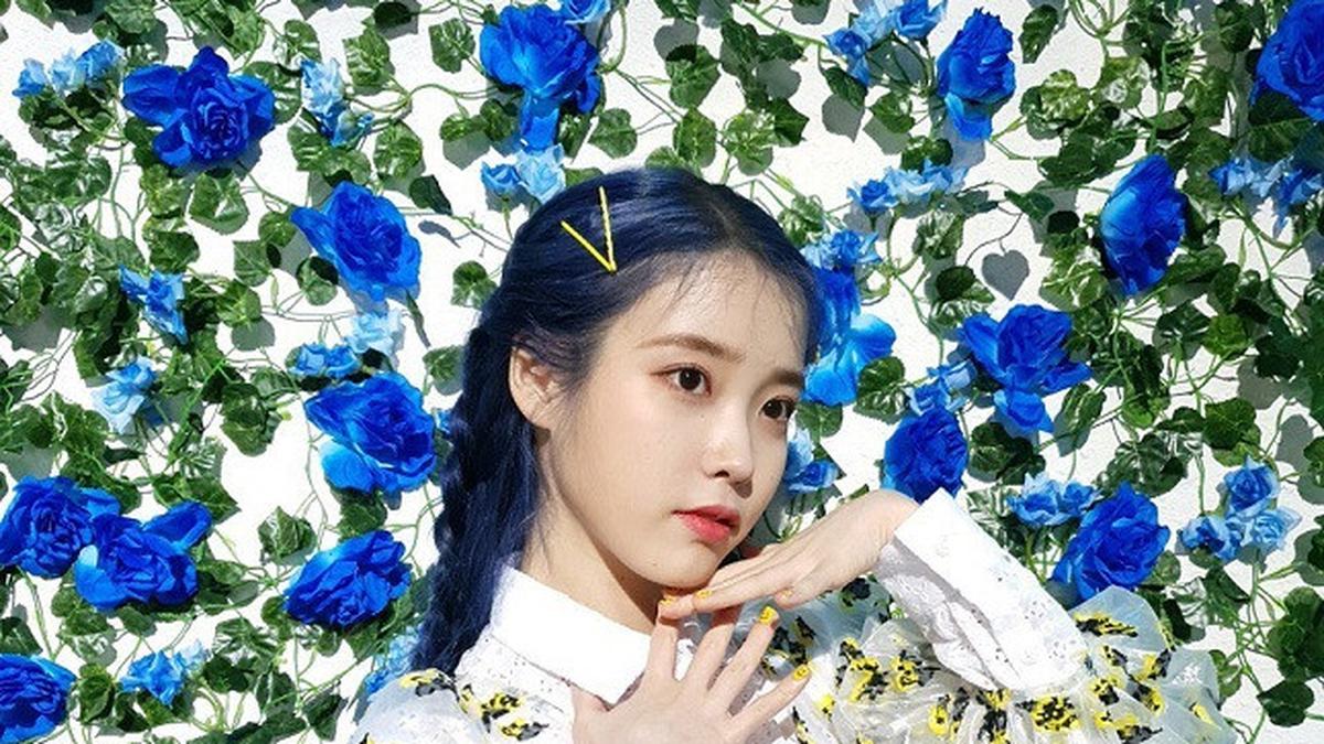 5 Artis K-Pop Ini Warnai Rambutnya jadi Biru, Mana Favoritmu ...