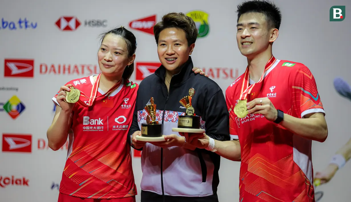 Foto: Momen Akrab Legenda Bulutangkis Indonesia, Liliyana Natsir dan Sang Juara Ganda Campuran ...