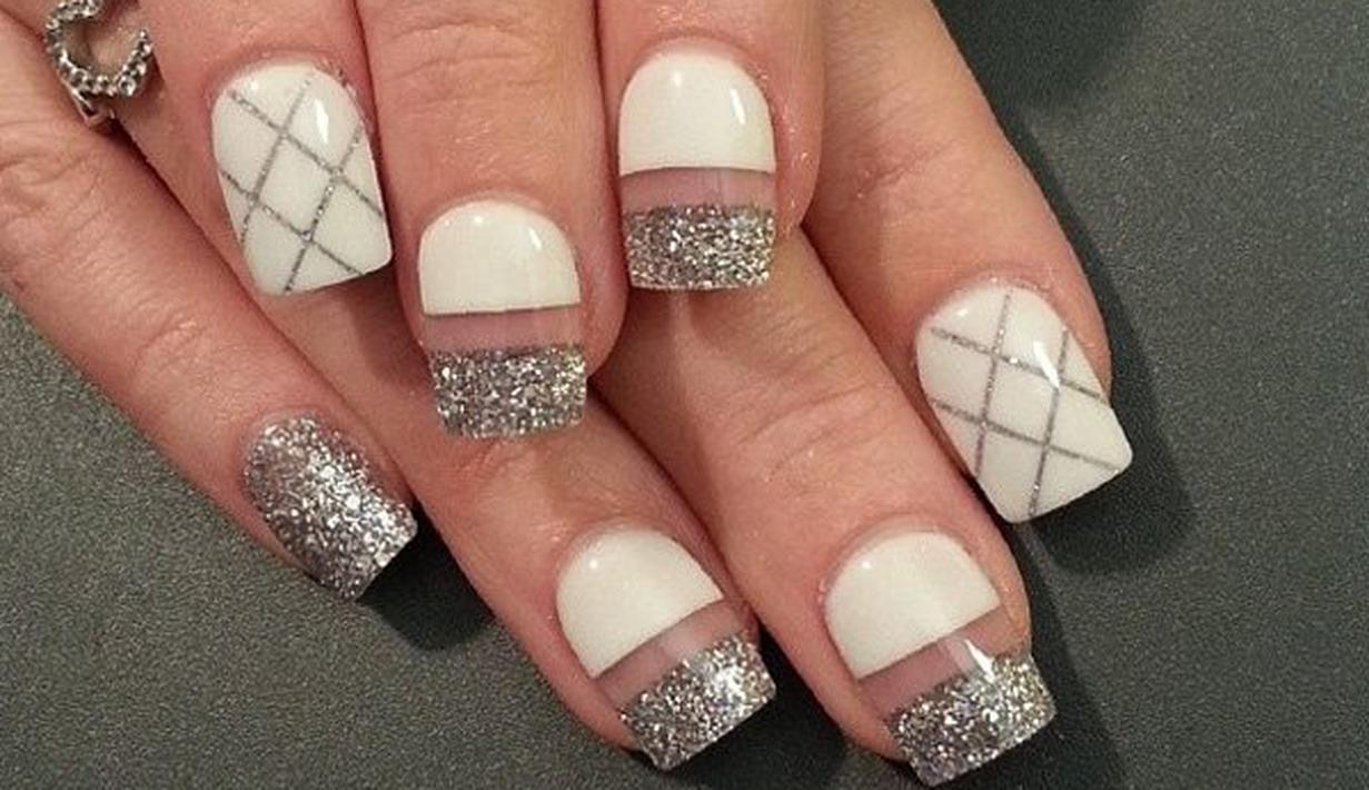 8 Inspirasi Nail Art Elegan Dalam Sentuhan Warna Putih - Photo Fimela.com