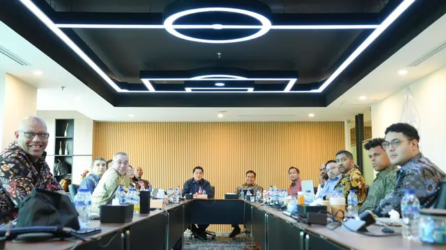 Erick Thohir Beberkan Transformasi Sepak bola Indonesia di Hadapan FIFA Chief Member ...