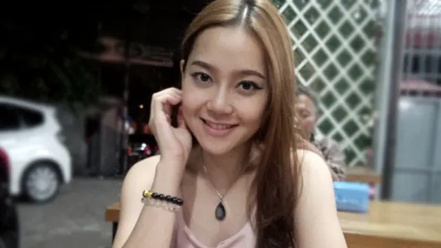 Rere Regina Mengaku Pernah Mengandung Anak Charly van Houten - ShowBiz Liputan6.com