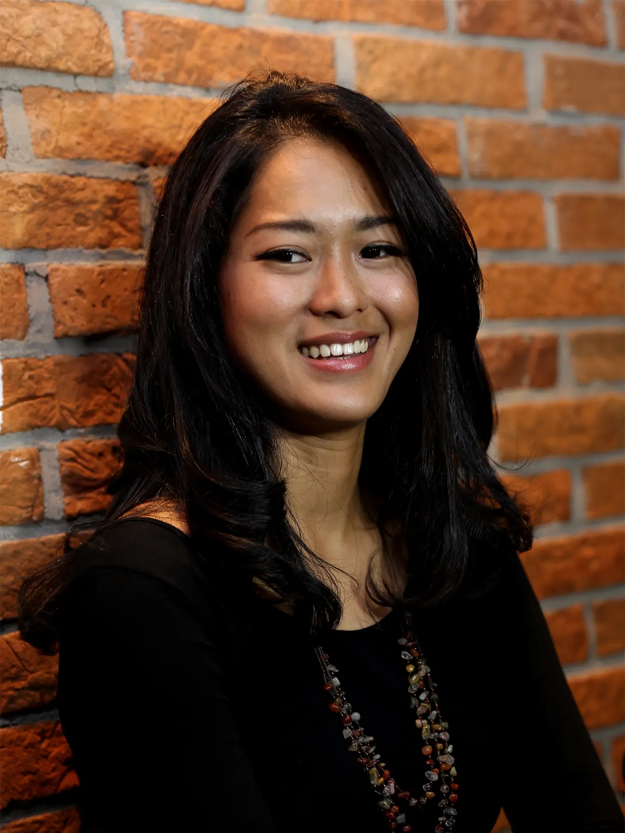 Debut Prisia Nasution Jadi Sutradara Lewat Film Melukis Luka ...