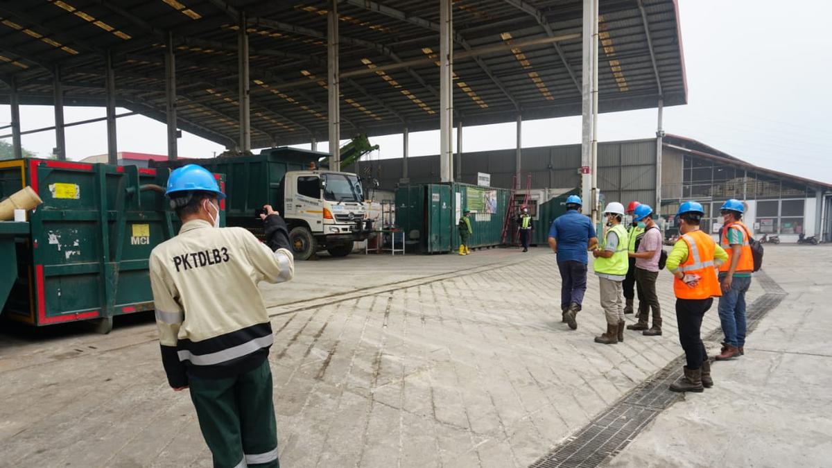 Muncul Bau Menyengat, Ini Penjelasan Pengelola Limbah B3 di Bogor ...