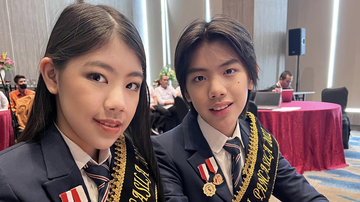 Kisah Inspiratif Mischka-Devon, Kakak Adik Berprestasi yang Viral di TikTok