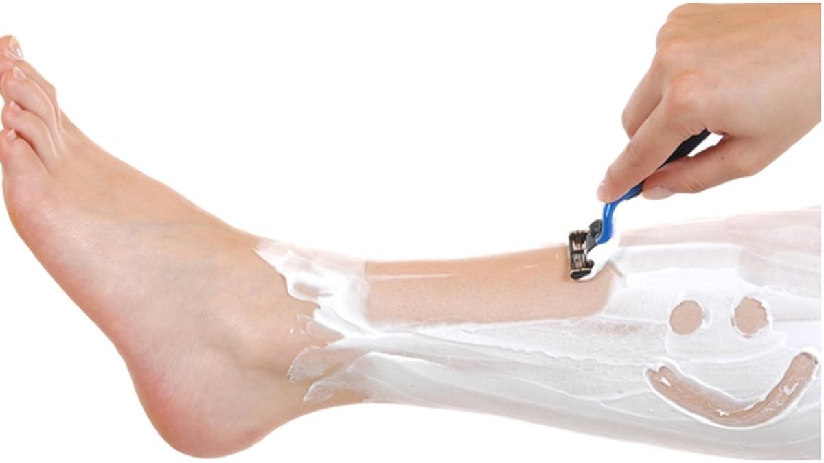 Tips Mudah Memperlambat Tumbuhnya Bulu Kaki Setelah Dicukur