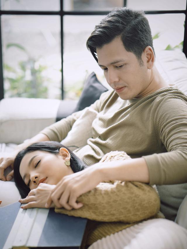 Glenca Chysara dan Rendi Jhon Tandai Pertunangan, dengan Pesan Lagu Cinta Sampai Surga - ShowBiz ...