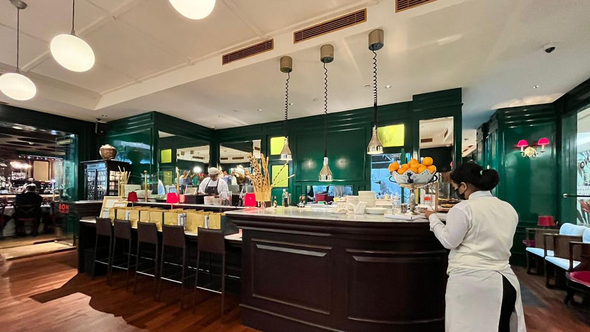 Intip Wajah Baru Restoran Legendaris Bistro Baron dan Sederet Sajian ...