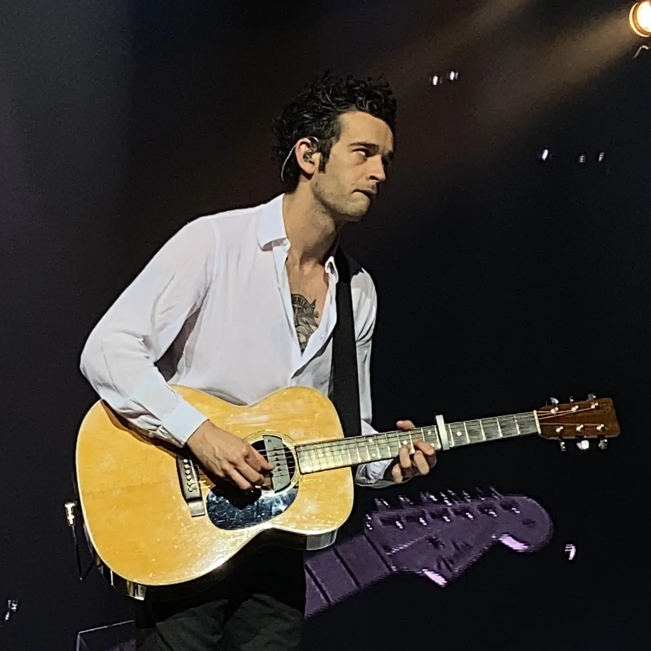 Profil Matty Healy, Vokalis Band The 1975 yang Dikabarkan Kencan dengan ...