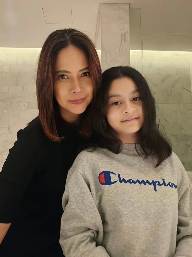 Intip 7 Potret Terbaru Quinna Mandira, Anak Sari Nila yang Makin Dewasa ...