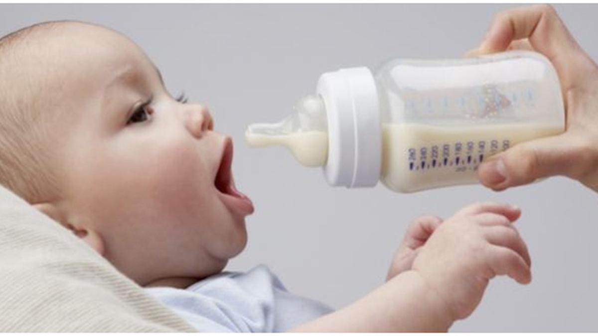 Yuk Mengenal Jenis-Jenis Susu Formula untuk Bayi - Parenting Fimela.com