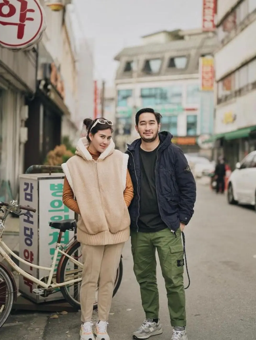 8 Gaya Syahnaz Sadiqah dan Jeje Govinda yang Kerap Terlihat Serasi dan ...