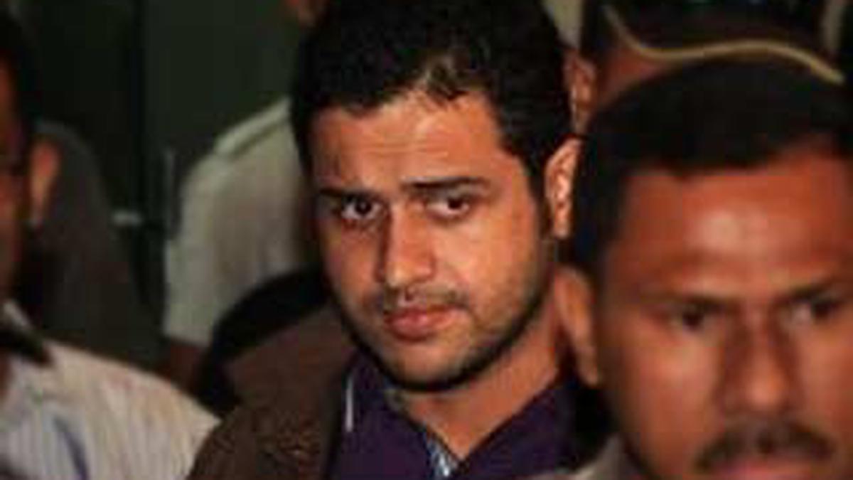 Pemeriksaan Nazaruddin Kembali Ditunda - News Liputan6.com