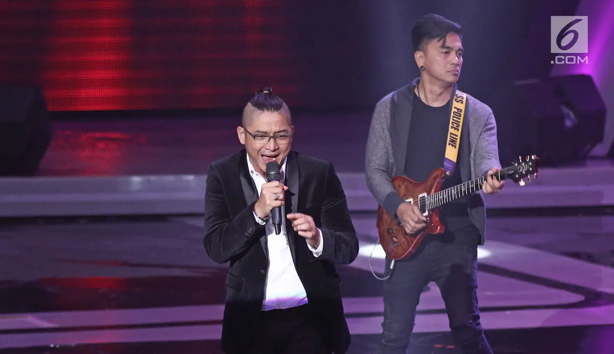 PHOTO: Aksi Spektakuler Afgan hingga JKT48 di Panggung SCTV Awards 2017 ...