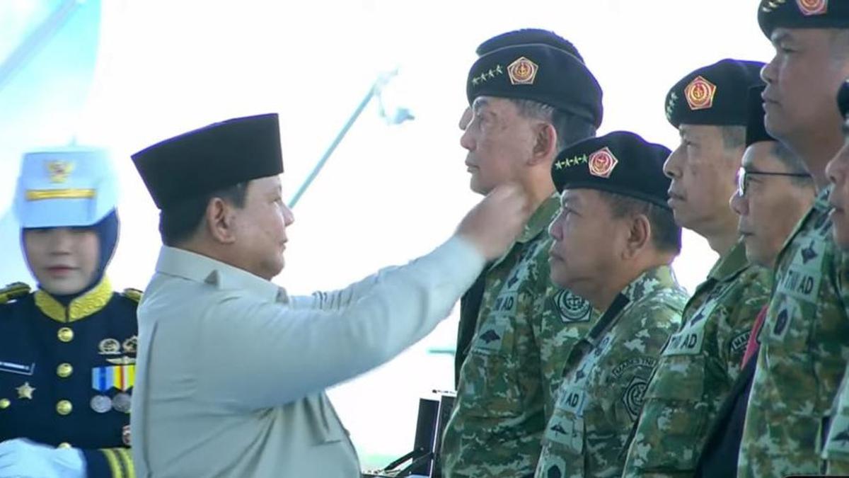 Prabowo Beri Gelar Jenderal Kehormatan ke Sejumlah Purnawirawan TNI ...
