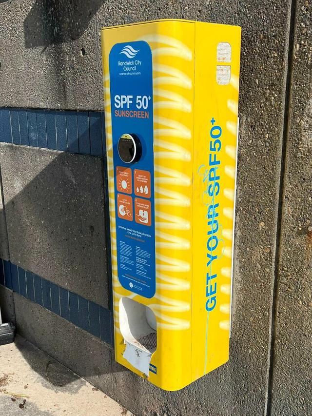 8 Vending Machine Unik di Berbagai Negara Dunia, Tak Hanya Jual Makanan ...