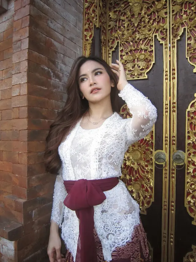 8 Artis Wanita Ini Beli Rumah Sebelum Berusia 25 Tahun, Ada yang Harganya Ditaksir Rp13 Miliar ...