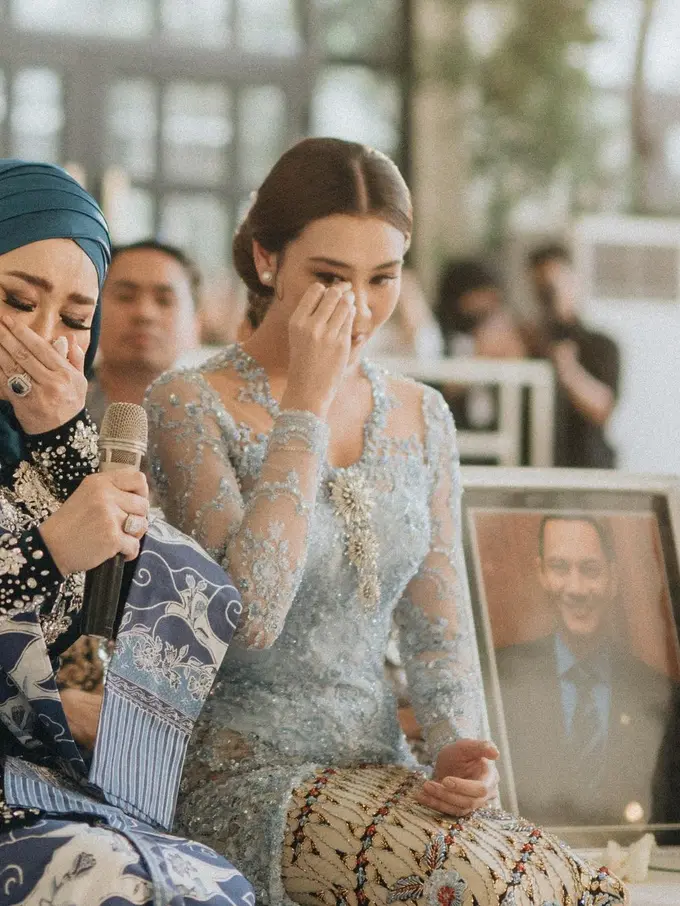 Kenang Sang Ayah di Tiap Langkah, Aaliyah Massaid Ungkap Kerinduan Pada ...