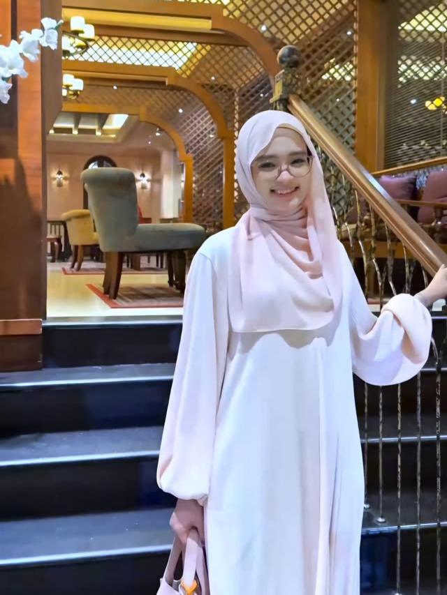 Bella Fawzi Hingga Inara Rusli Dorong Pemerintah Indonesia Ambil ...