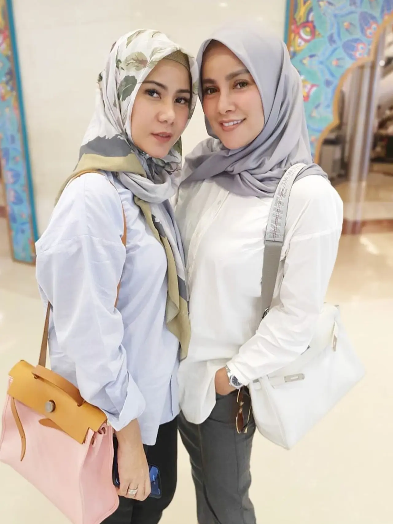 Olla Ramlan Ceritakan Awal Mula Berhijab - Entertainment Fimela.com