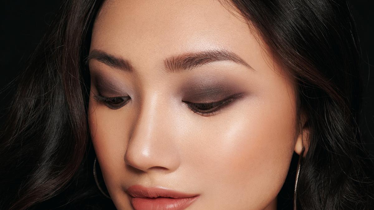 Beauty Review: Tiga Inspirasi Makeup Mata yang Praktis dan Cocok ...