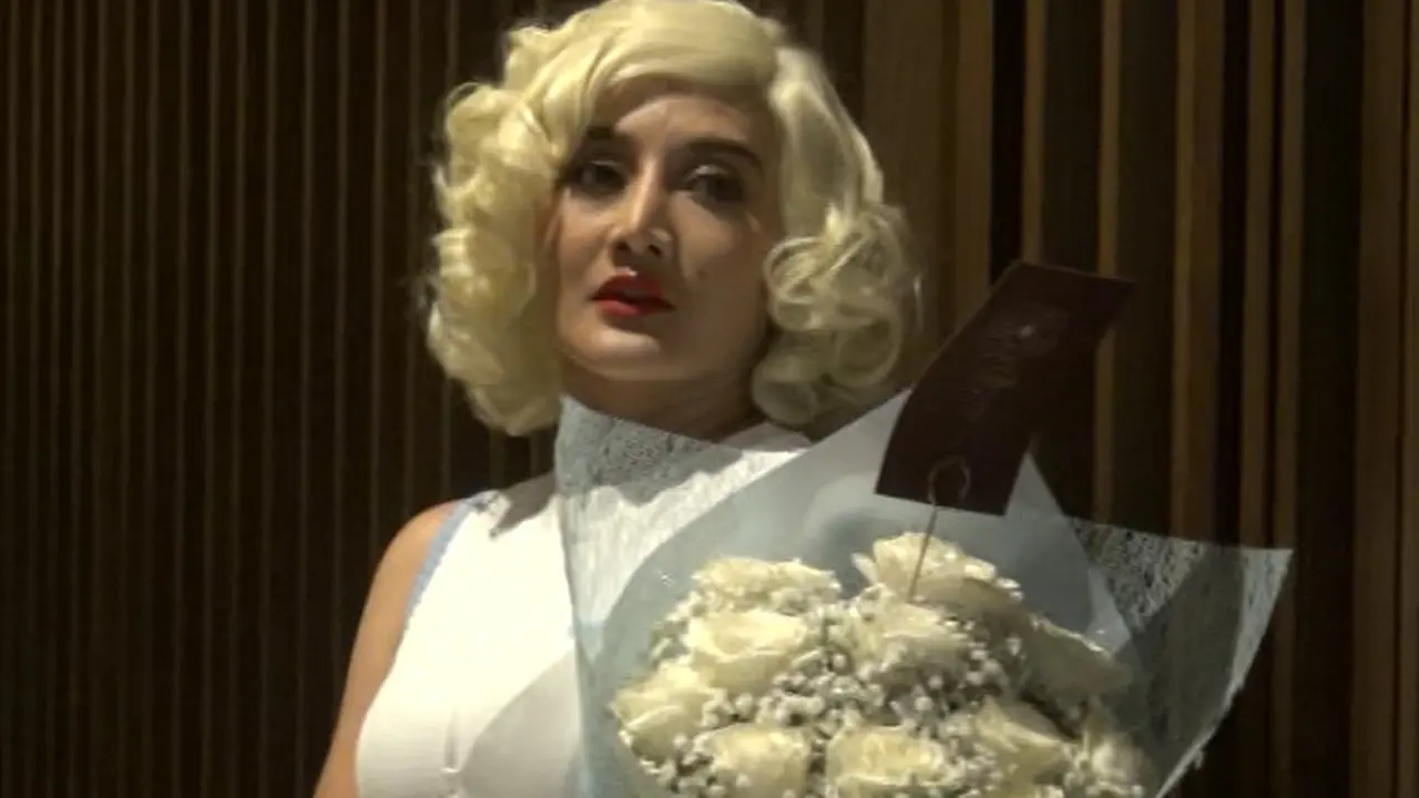 Mey Callebaut Tampil Cantik Bak Marilyn Monroe saat Merayakan Ulang ...
