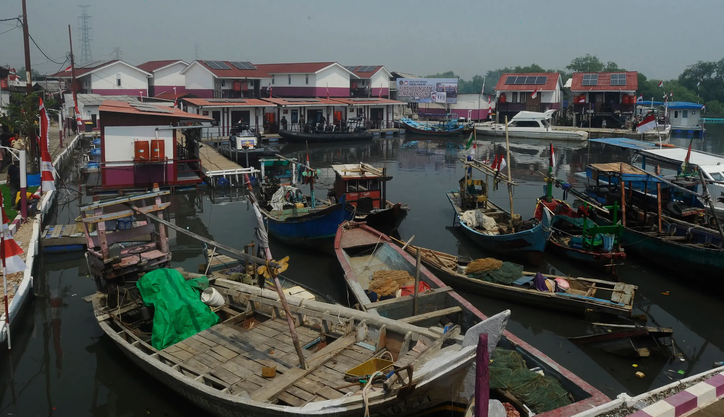 Melihat Kampung Nelayan Muara Angke Pasca-Pembangunan Rumah Apung ...