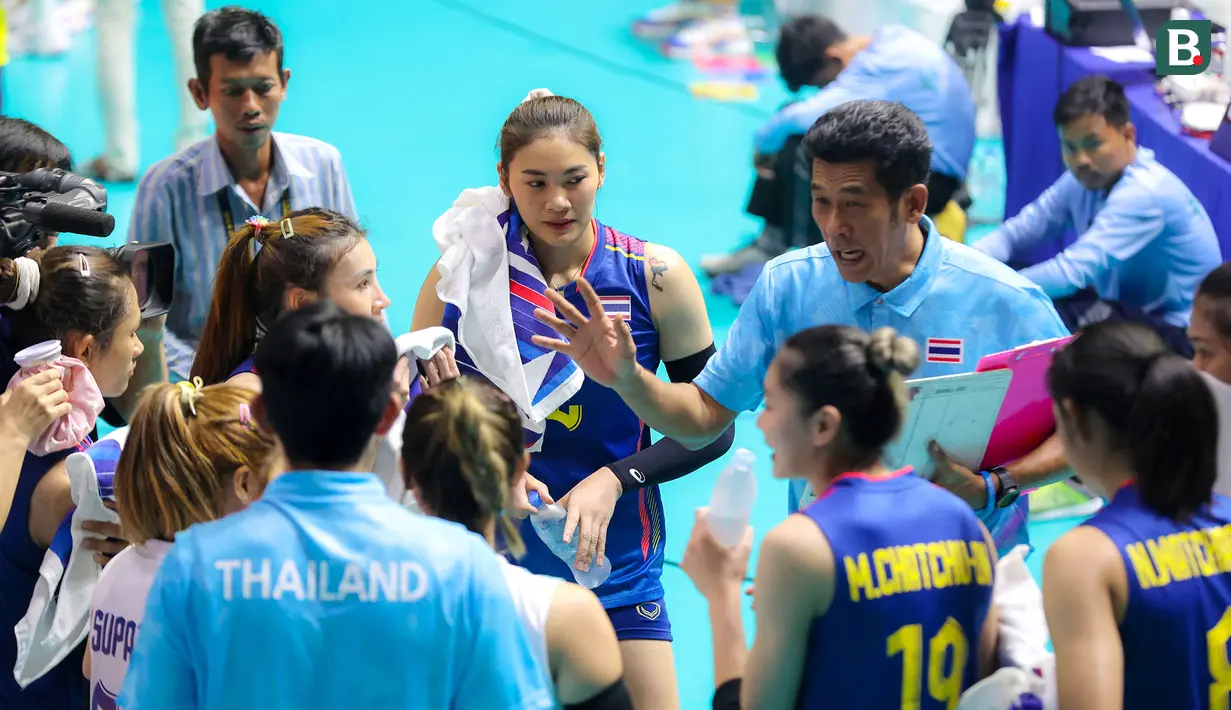 Foto: Pesona Hattaya Bamrungsuk, Pevoli Cantik Jebolan Volleyball ...