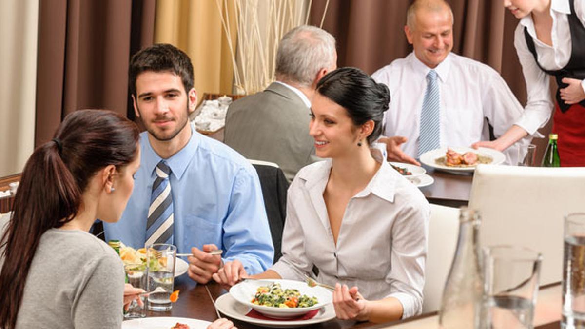 Bawa Bekal Makan Siang ke Kantor Yuk! - Lifestyle Fimela.com