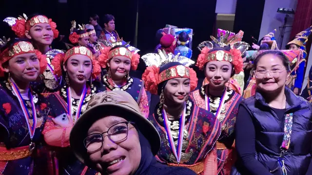 Ati Ganda Bawa Siswa Labschool Cibubur Menang International Competition and Folklore, Dance and ...