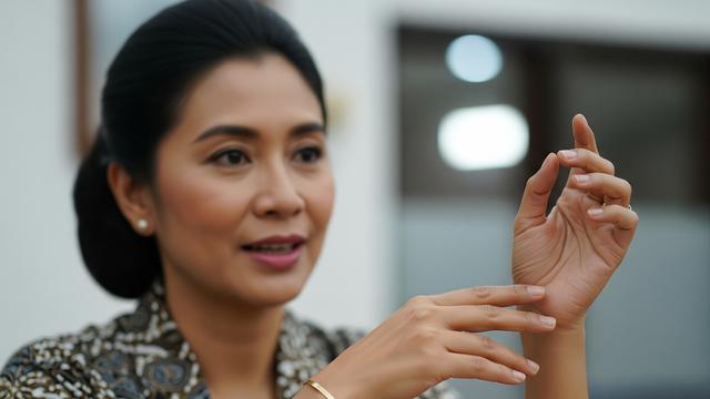 8 Model Gelang Emas Pipih Ringan untuk Kegiatan PKK, Tampil Elegan ...