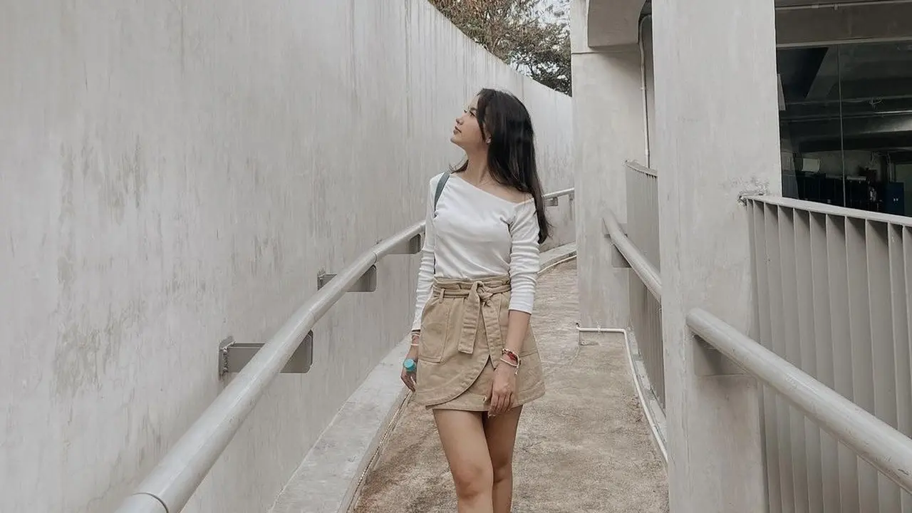 7 Ide Outfit Santai Ala Sarah Manzel, Tetap Cantik dan Catchy