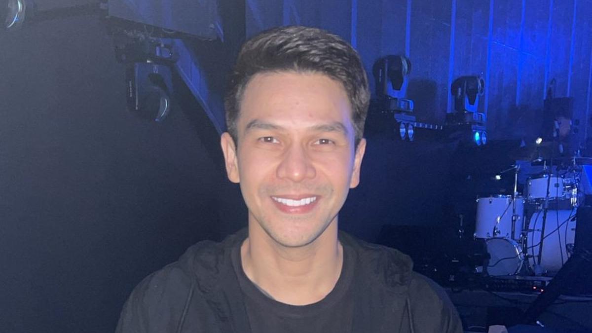 Jonathan Frizzy Healing Ekspres Nongkrong di Bar Bareng Sahabat, Sebut ...