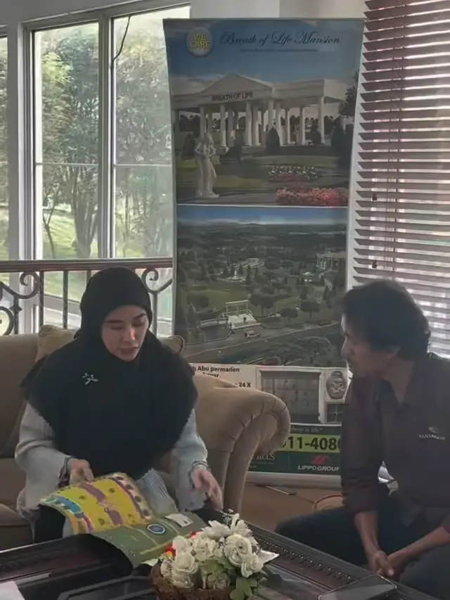 7 Potret Clara Shinta Sudah Beli Kain Kafan dan Pemakaman Mewah, Jadi Investasi - Hot Liputan6.com