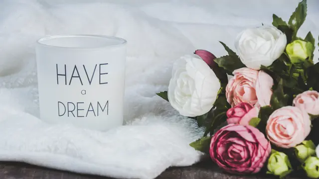 10 Arti Mimpi tentang Baju, Melambangkan Kepribadian Sang Pemimpi ...