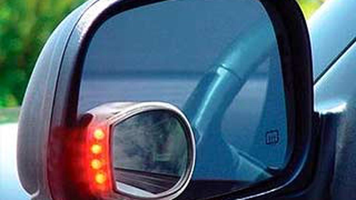 Inilah Cara Agar Spion Mobil Tak Dicolong