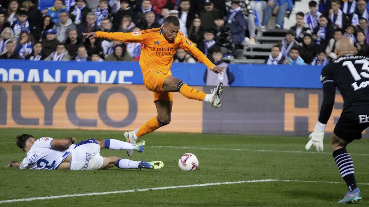 Carlo Ancelotti Jitu, Pergantian Posisi Mbappe Beri Kemenangan bagi Real Madrid - Spanyol Bola.com